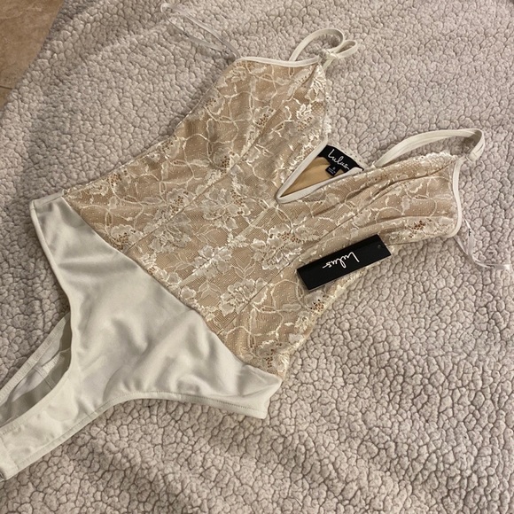Lulus | Tops | Lulus Lace Bodysuit Whitenude | Poshmark